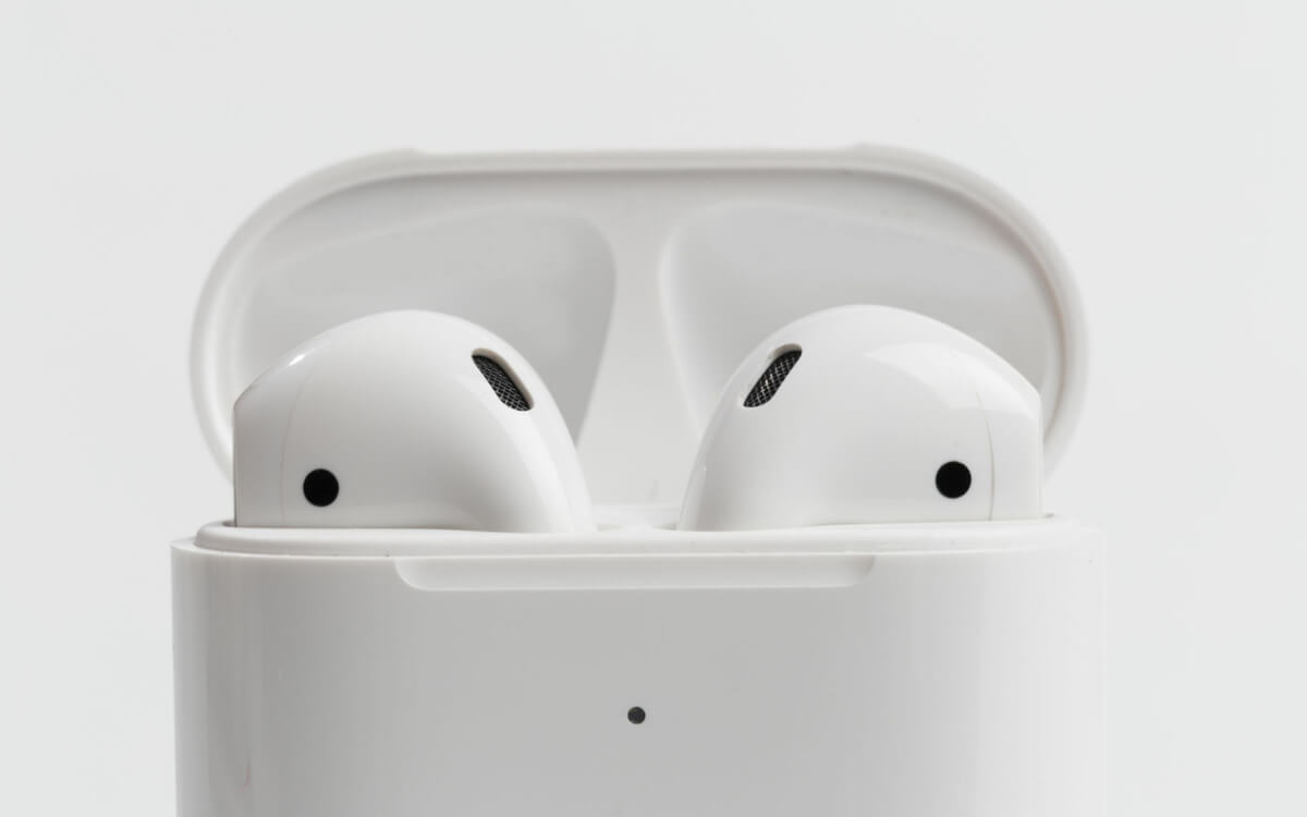 How to Easily Remove a Stuck AirPod Case